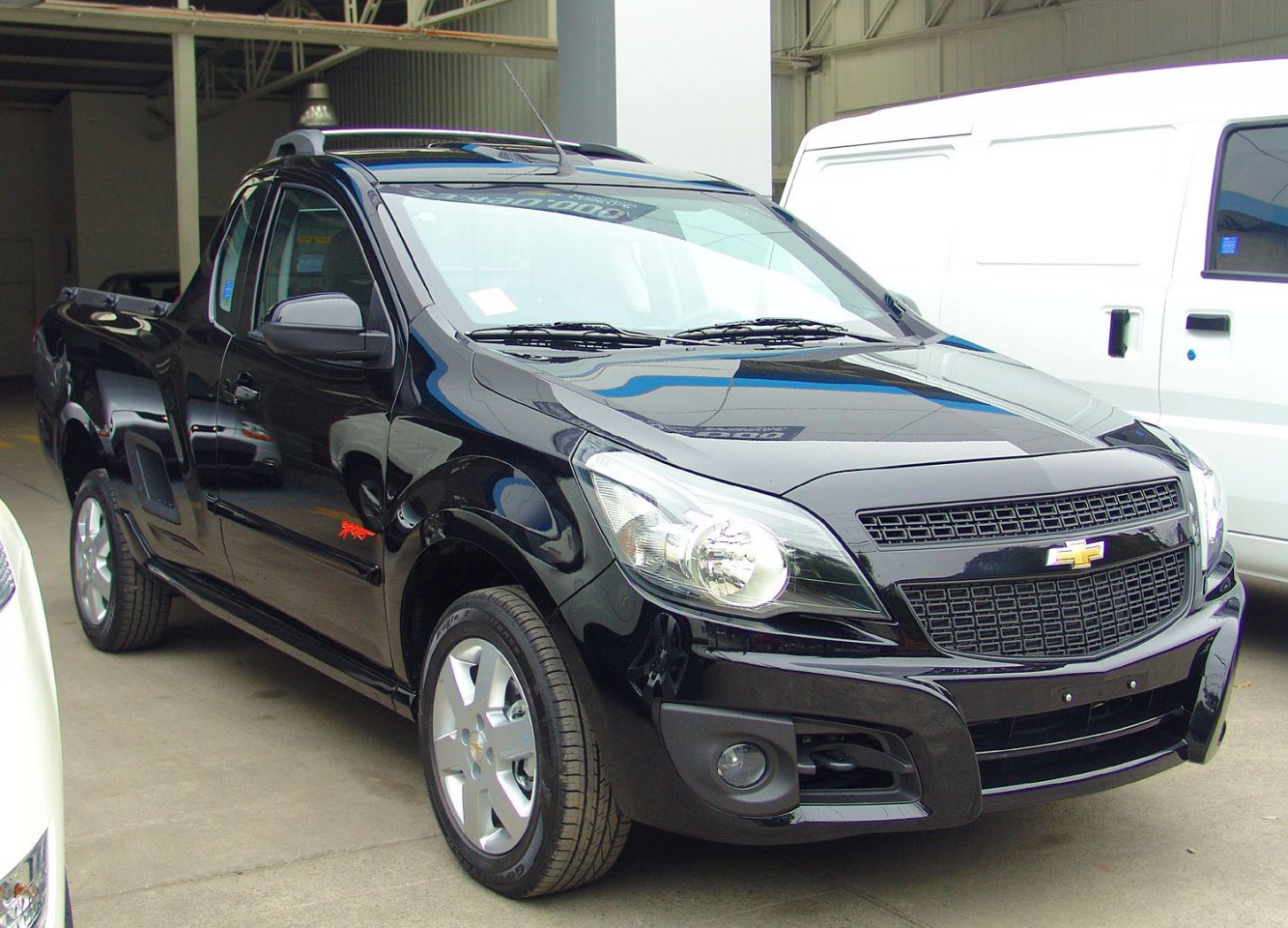 Chevrolet Montana technical specifications and fuel economy